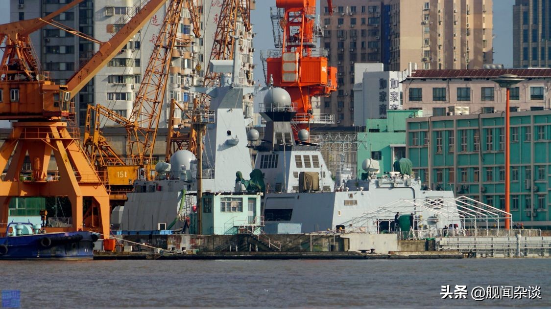 The 054AP type phased array radar is really unnecessary, the roof radar ...