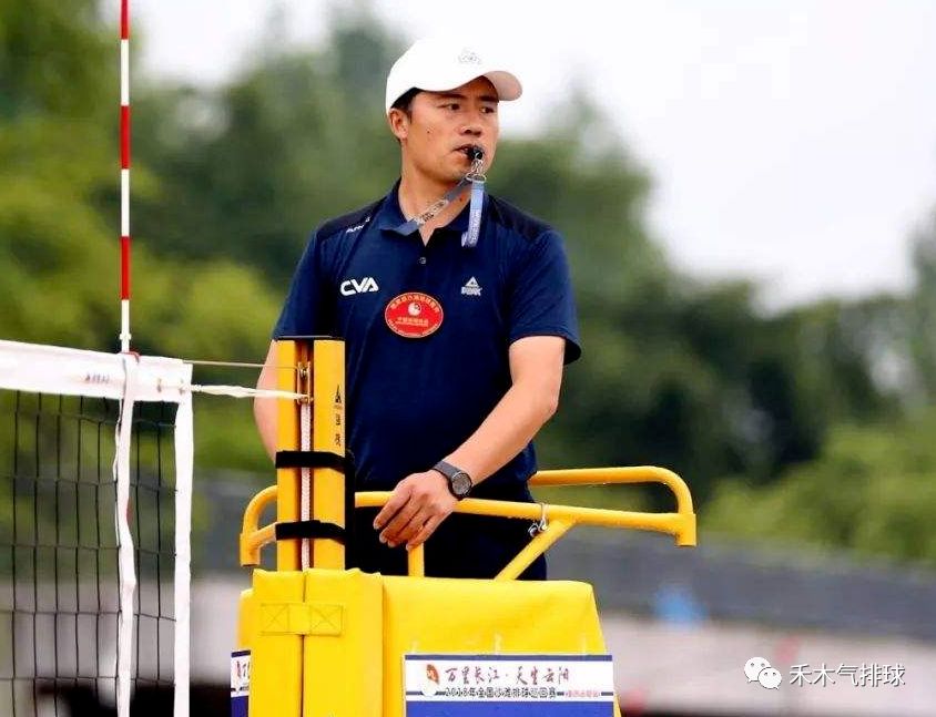 The "commander" in the referee world - a complete guide to the duties ...