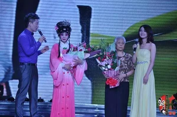 Zhang Xiudang, a native of Yuanyang, the righteous daughter of Guan ...