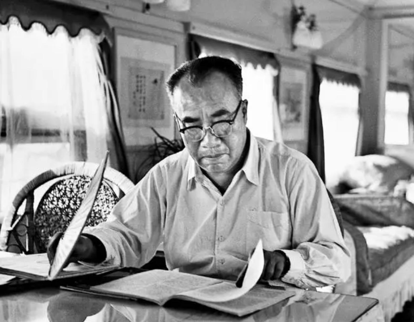 He is the grandson of Mr. Zhu. He wanted to join the army but was ...