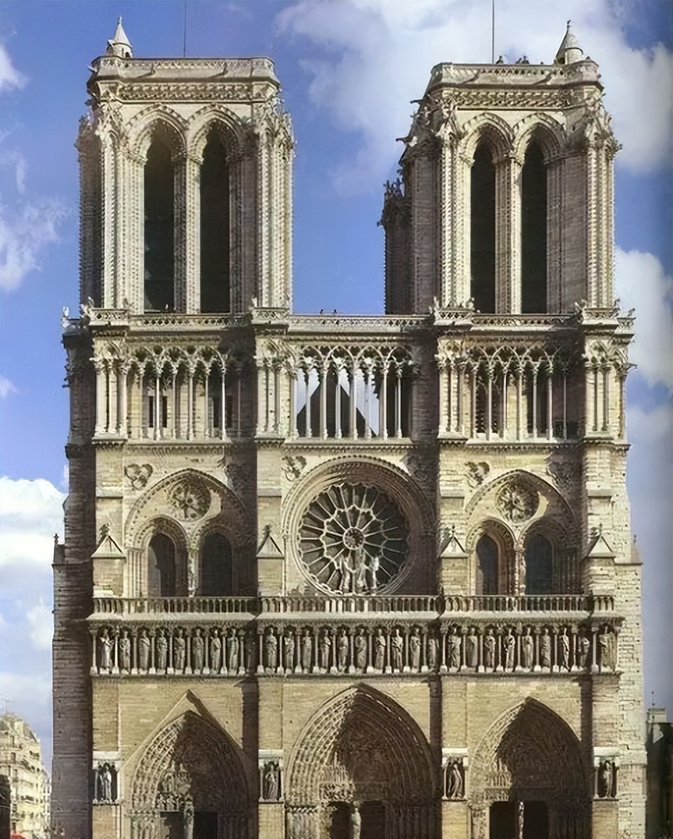 The architecture of the Middle Ages showed the characteristics of the ...