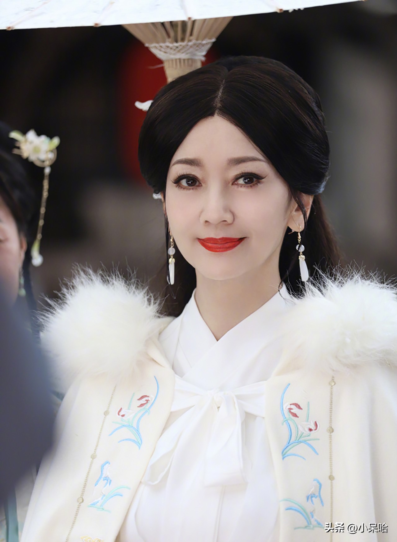 This time, the 69-year-old Zhao Yazhi's appearance is shocking - iNEWS