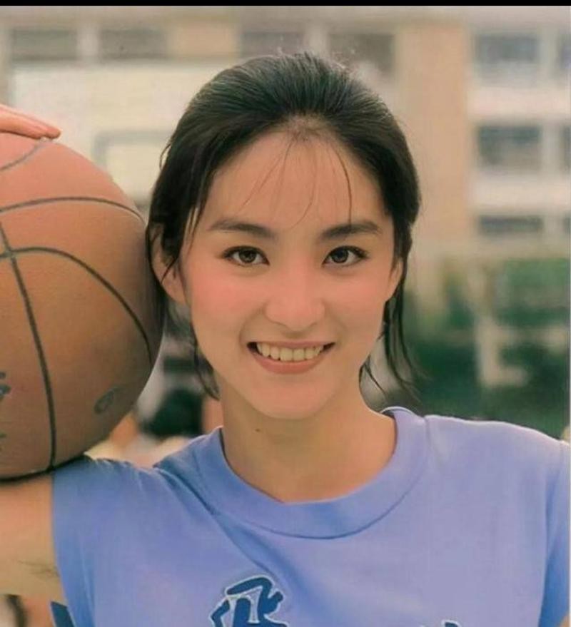 This time, the 68-year-old Lin Qingxia made the world look at her with admiration - iNEWS