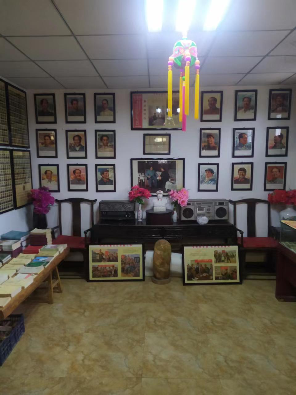 Farmer Lao Zhao and his red exhibition hall - iNEWS