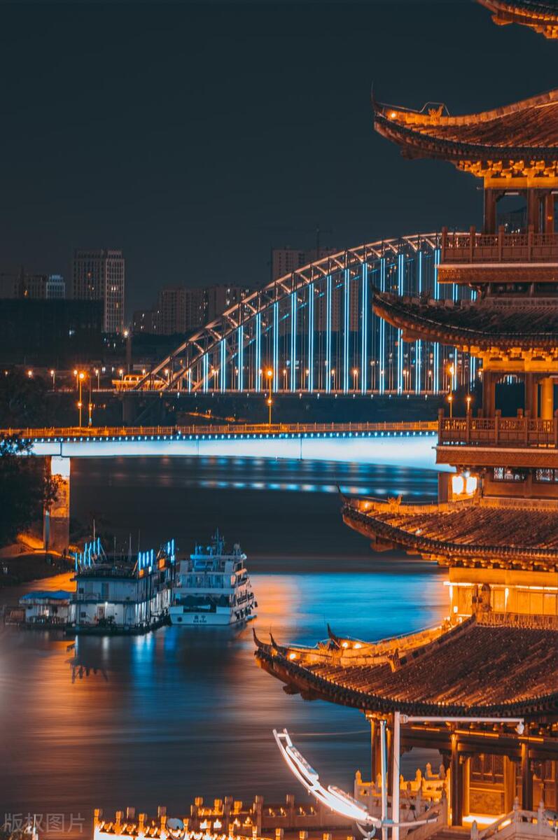 Chen Yuyi's poem "Linjiang Immortal" unexpectedly expresses the ...