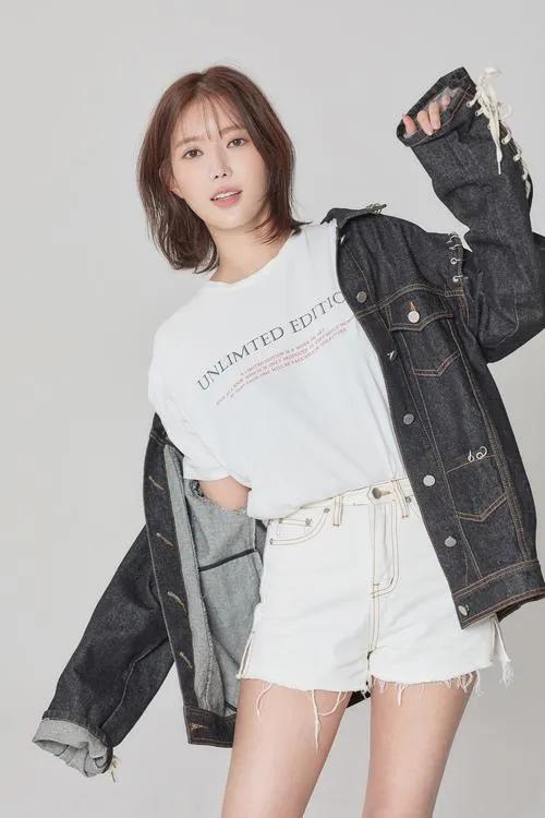 Korean actress Lim Soo-hyang, with super good looks and full of ...