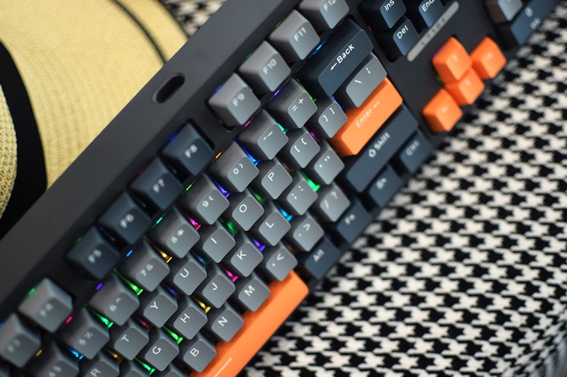 Mechanical keyboards are rolled up to 104 when others are rolling 87 ...