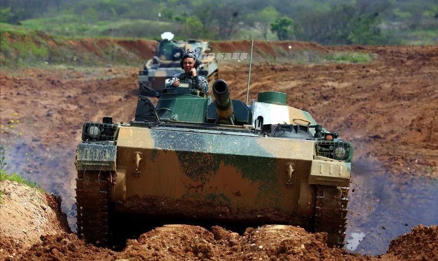 Chinese equipment records - PLZ-89 self-propelled howitzer - iMedia