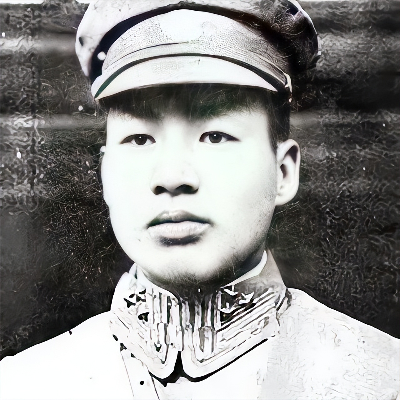 In 1959, Liu Wencai's Landlord Manor opened. Why did Premier Zhou urgently call Liu Wenhui to ...