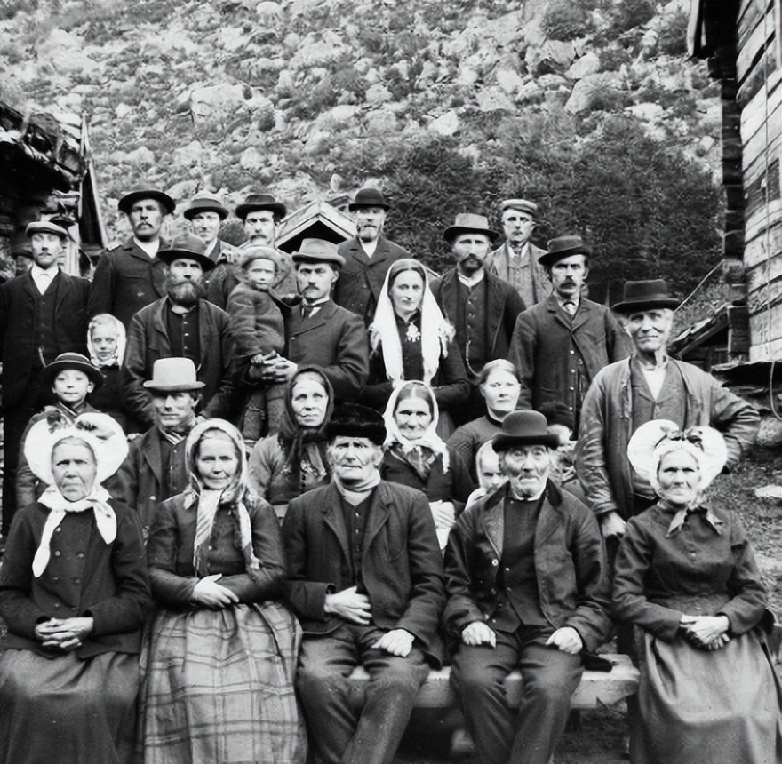 The origin and development of the Norwegian Vikings and the ...