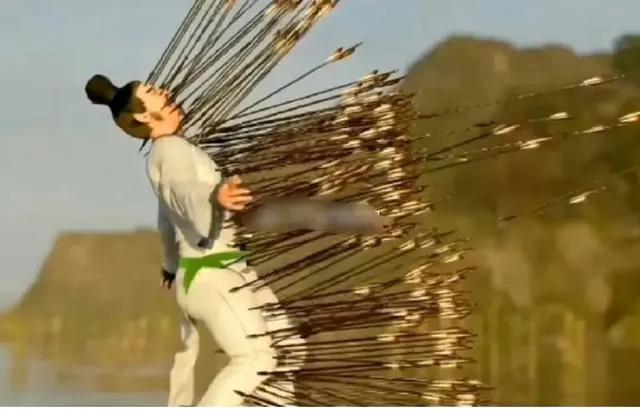Ten Thousand Arrows Piercing the Heart and Borrowing Arrows from Straw ...