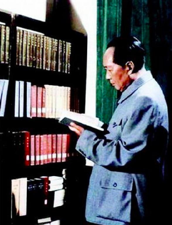 Hearing that Mao Zedong led the Red Army, Lu Xun asked with concern ...