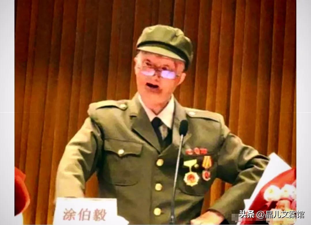 He is the living "Qiu Shaoyun" - the most beautiful hero Tu Boyi - iNEWS