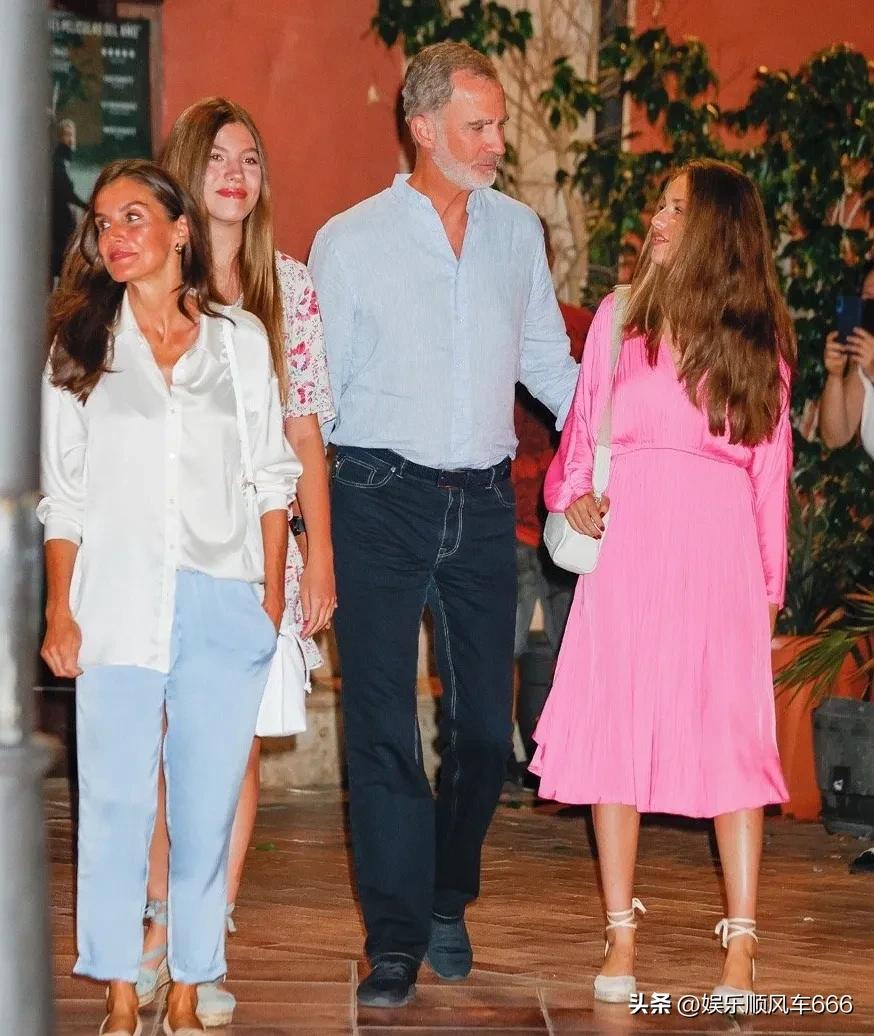 The Spanish royal family went to the movie Princess Leonor's bright ...