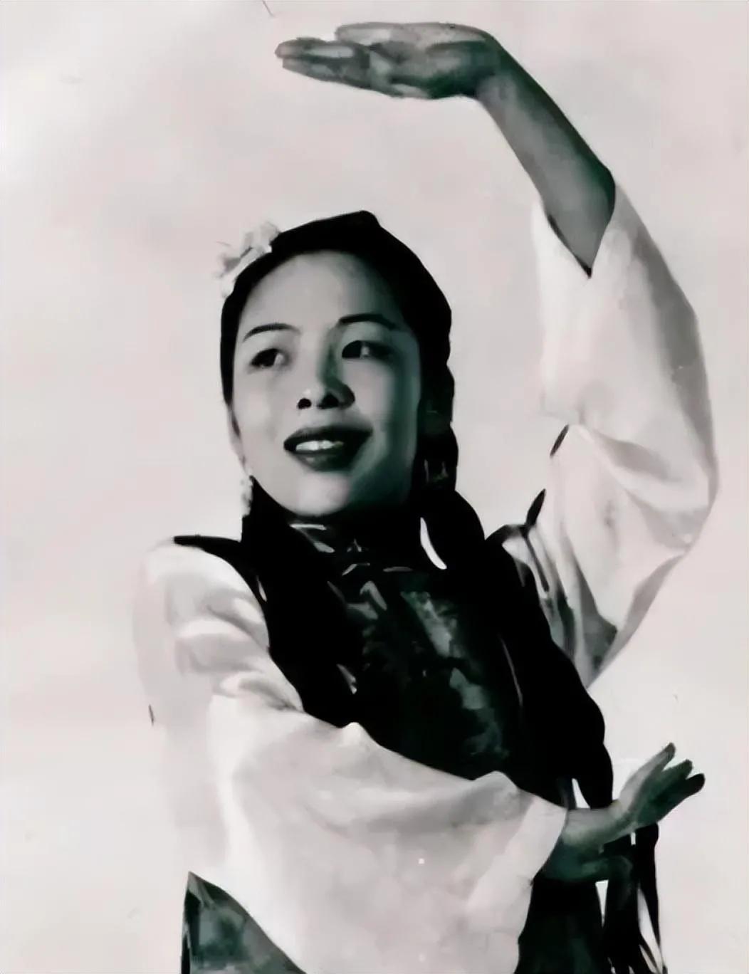 Dai Ailian: After 10 years of marriage, she abandoned her husband, a ...