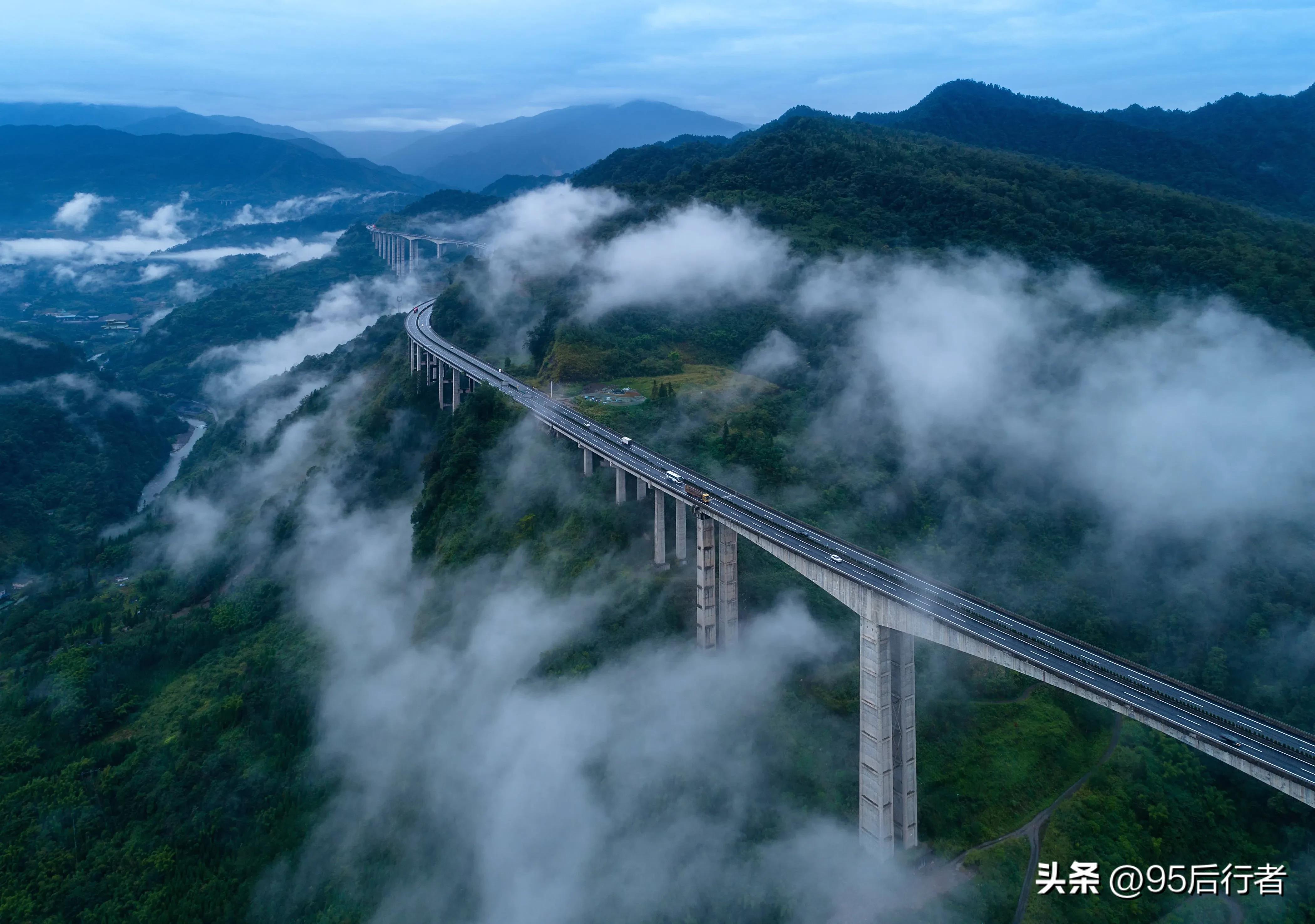 China's top ten most beautiful roads against the sky, if you walk ...