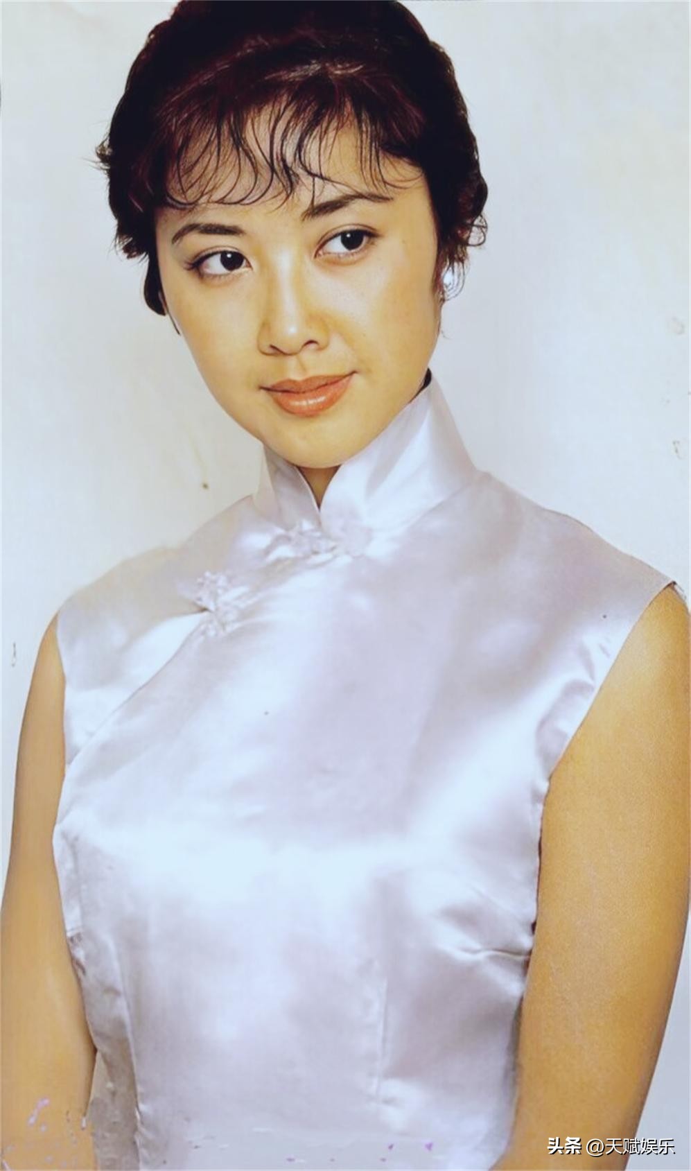 2023 version of national first-class actor Zhu Lin's beautiful photos ...