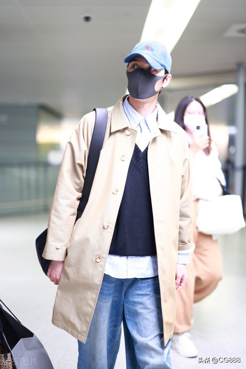 Star airport photo Ayunga appeared at Shanghai Hongqiao Airport - iMedia