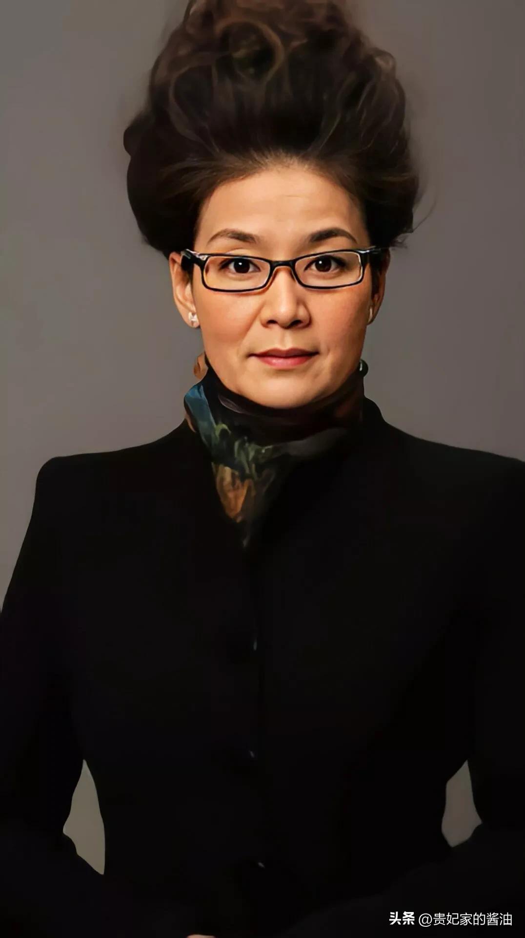 Pan Hong was born on November 4, 1954 in Shanghai - iNEWS