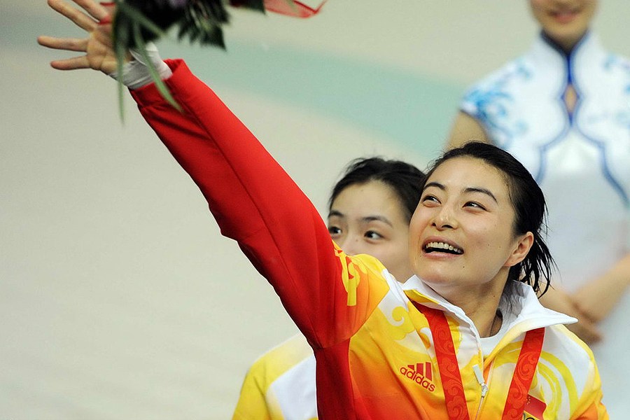 Guo Jingjing carried 80,000 Hermes on her back, and was immediately ...