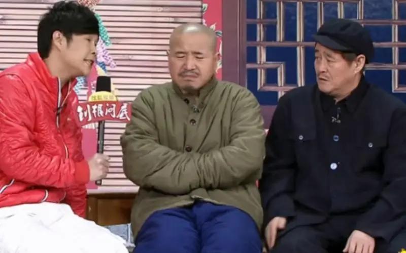 How is Yang Shulin living alone with his daughter after waiting for his ...