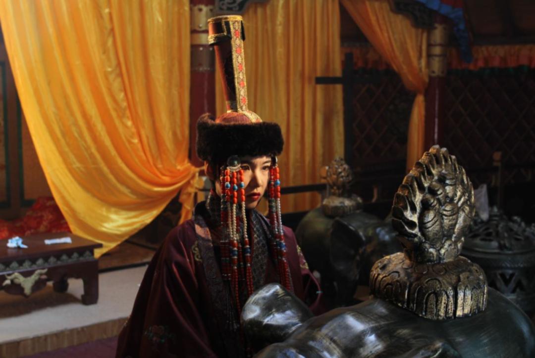"Queen of Mongolia": Three legendary women write grassland epics! - iNEWS