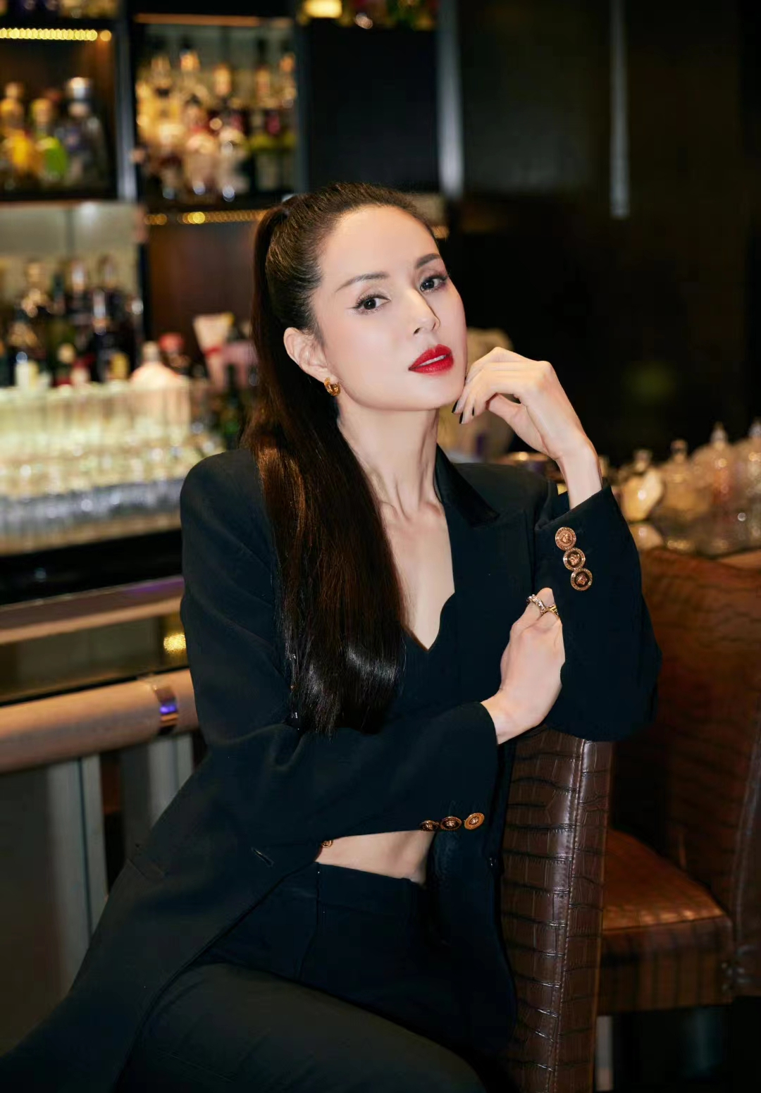 55-year-old Li Ruotong, tells women that exercise and fitness can make ...