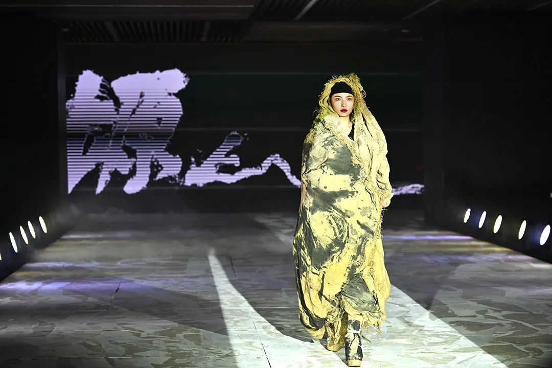 Ancient rhyme collides with fashion, Qin opera meets fashion "Film Art ...