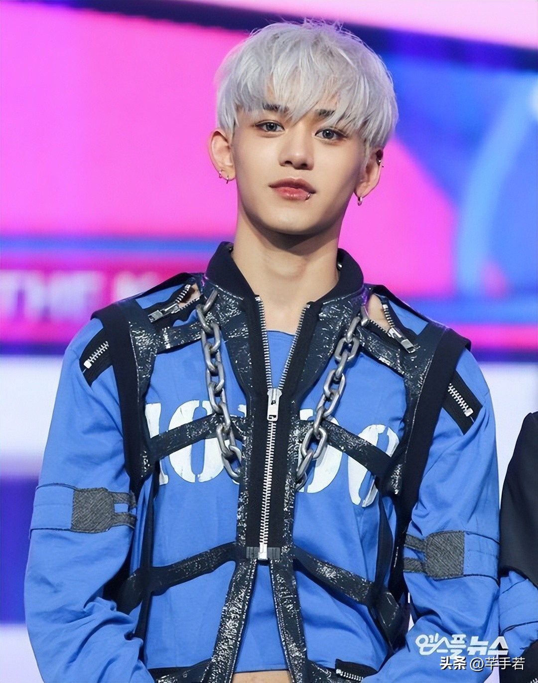 NCT Huang Xuxi was treated coldly, and Way V accompanies him to sit on ...