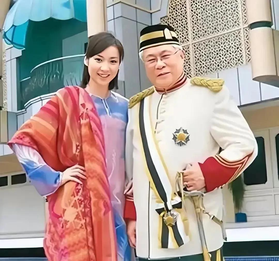 Wang Xiaofei figured out how to "sell herself" a rich woman to pay off ...