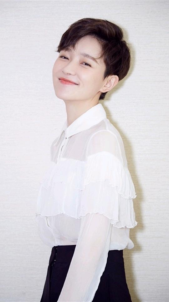 The 196th issue of the amazing photo series, the protagonist of this ...