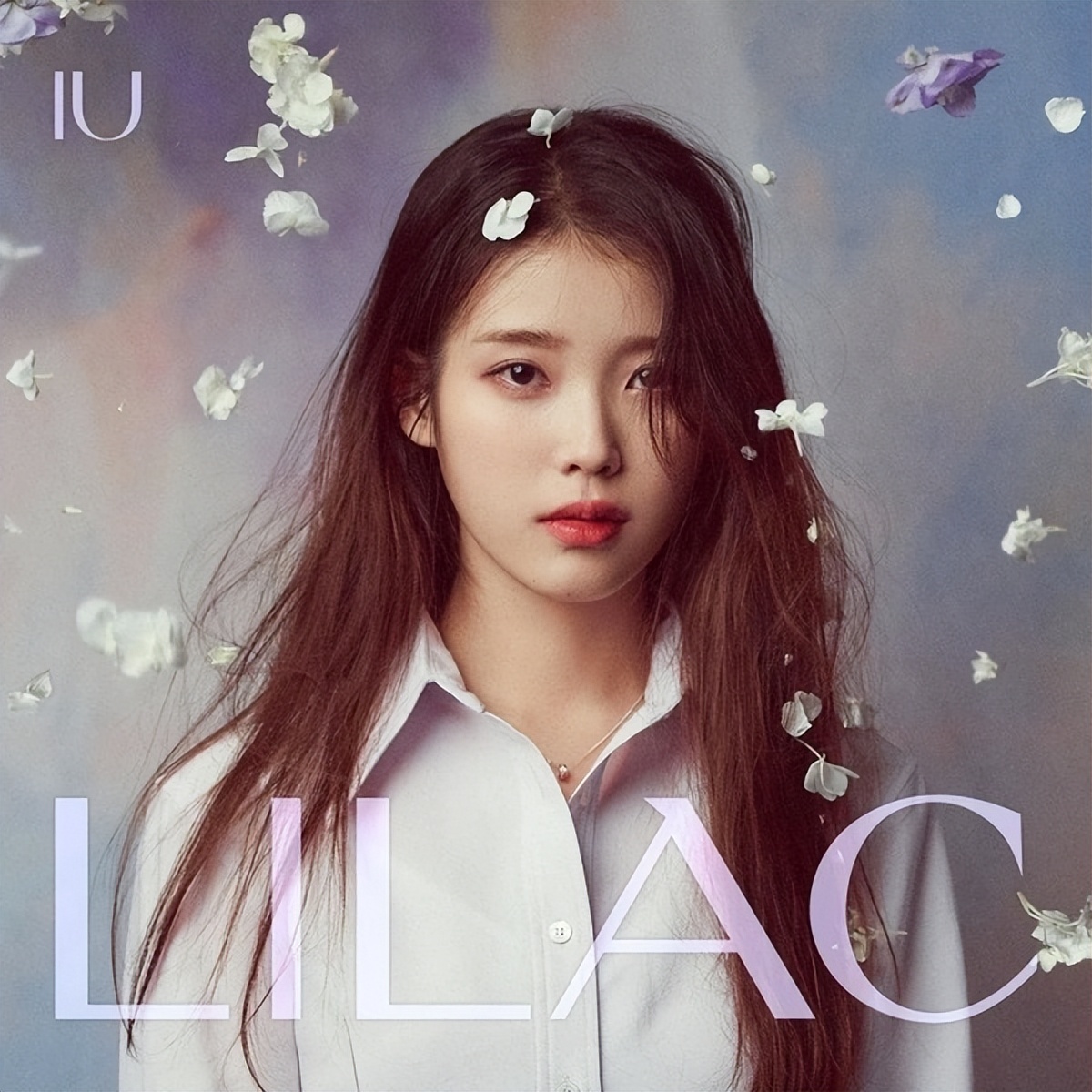 IU turns into a real Disney princess!The ever-changing image and ...