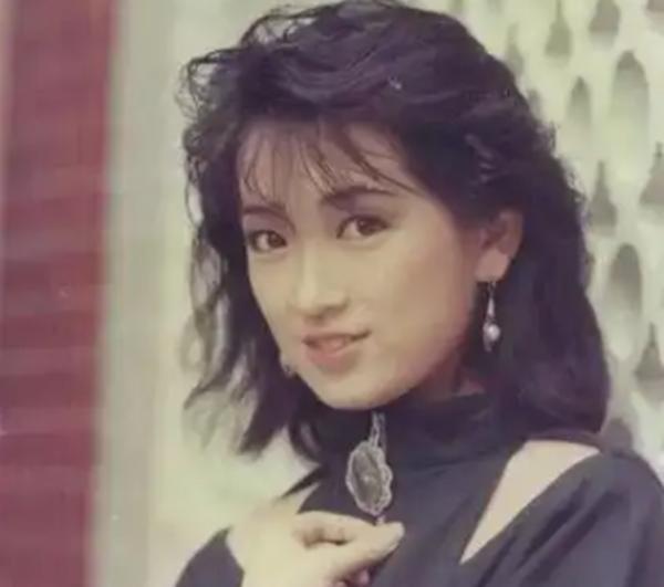 Gong Ci'en: Created many classic characters in his life, "Cheng Lingsu ...