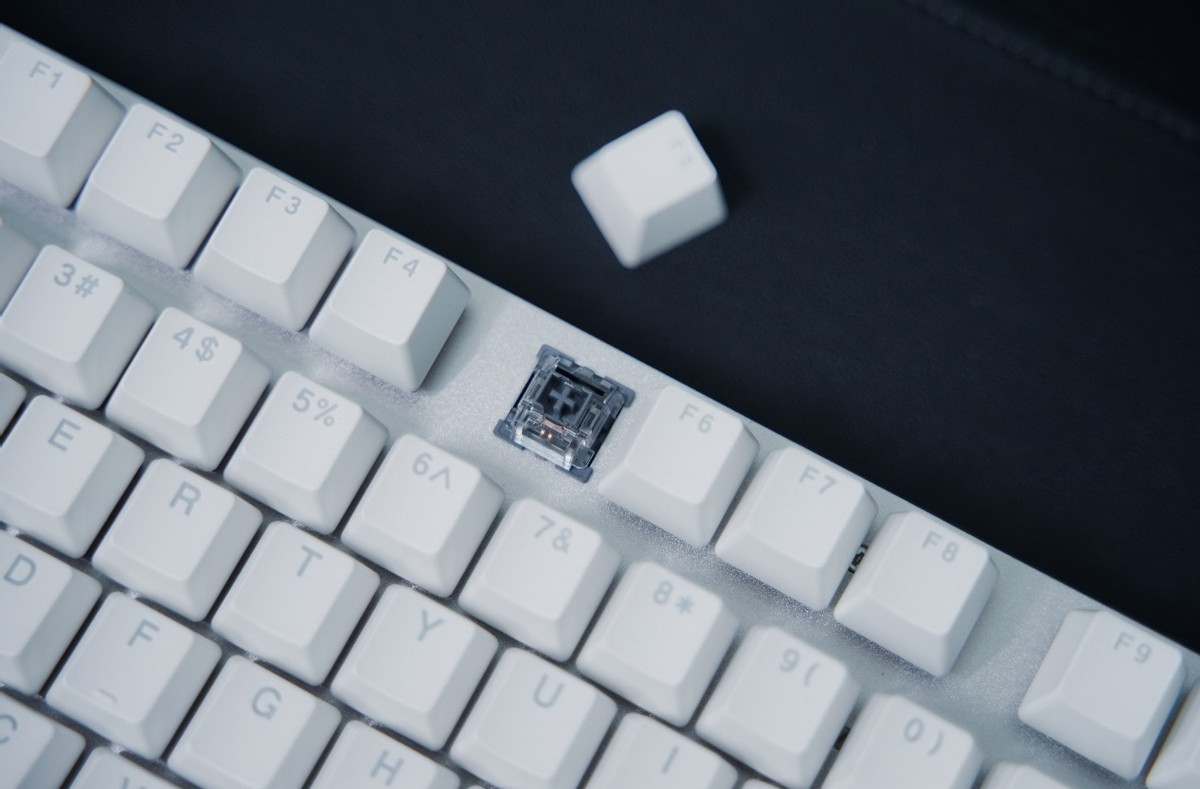 104 hot-swappable keys + Symphony RGB backlight, the keyboard choice ...