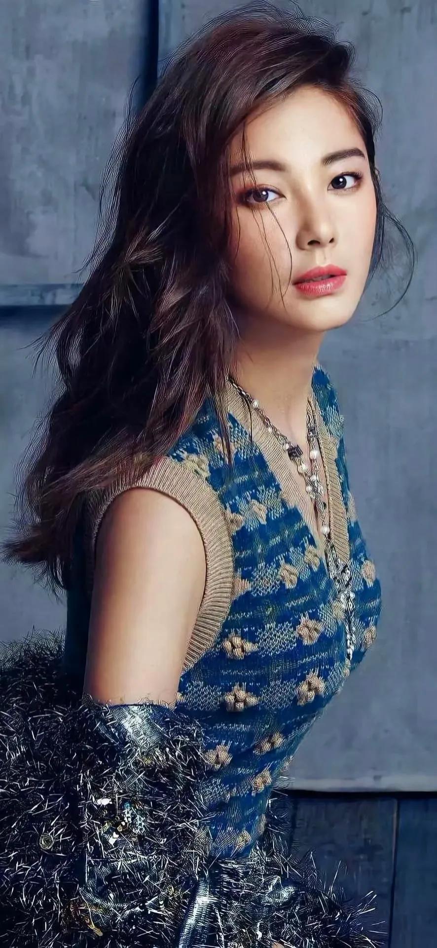 Zhang Yuqi, a generation of queens - iNEWS