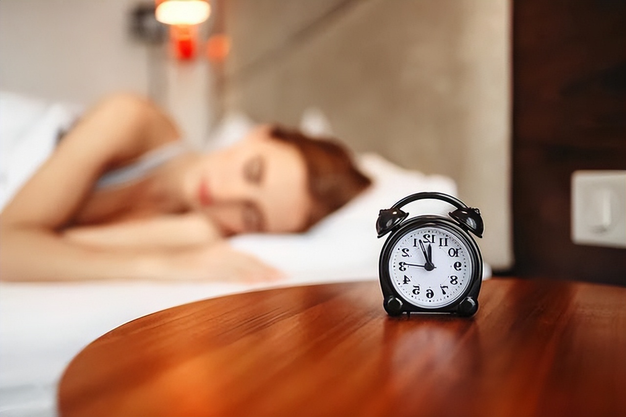 What time do you go to bed and stay up late?Doctor's reminder: It's not ...