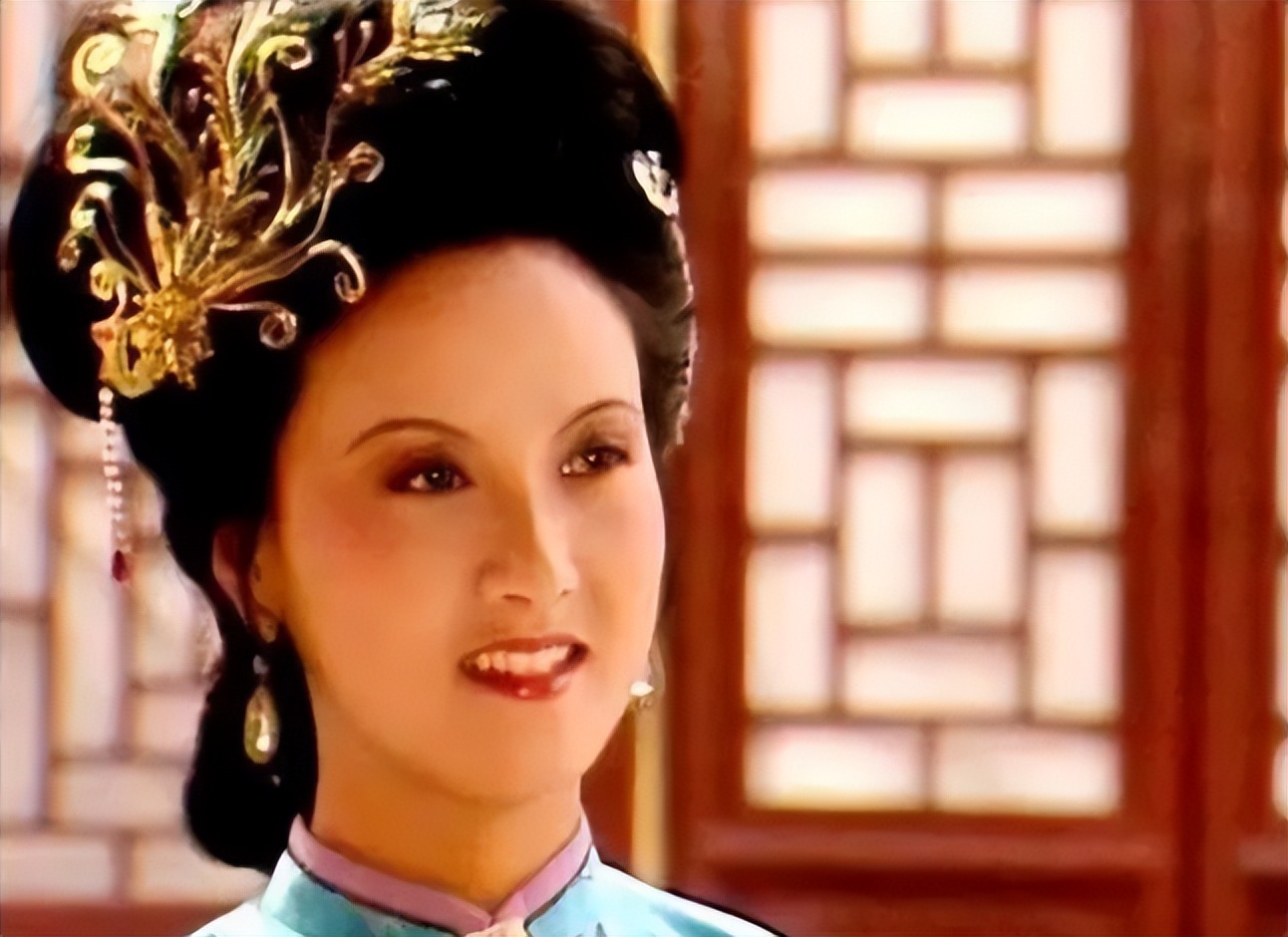 When did Wang Xifeng turn bad?For three thousand taels of silver, two ...