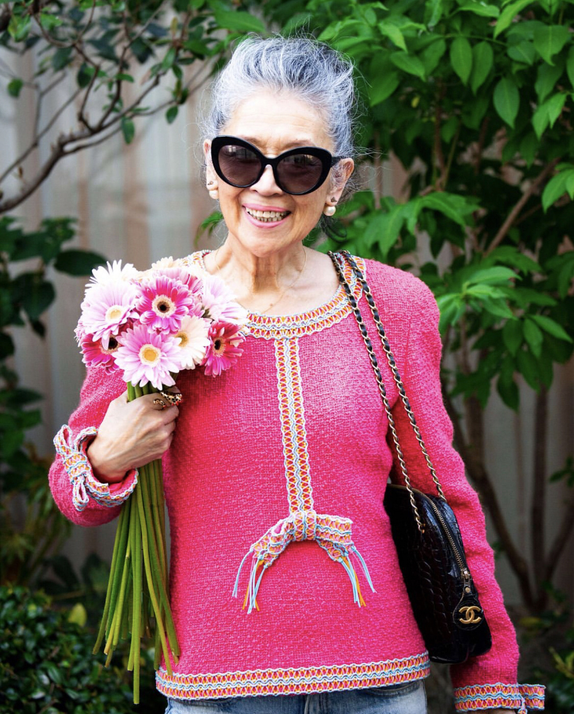 73-year-old Asami Naito tells you: It's more attractive to face aging with your hair up than ...