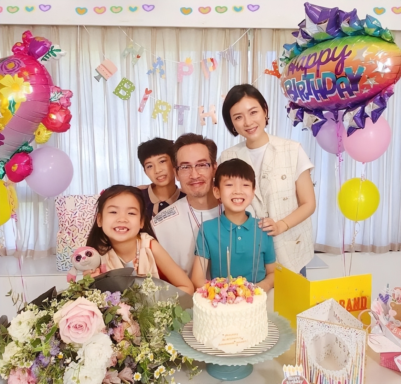 After the economic recovery, the number of TVB male star advertisers increased greatly, and Chen ...