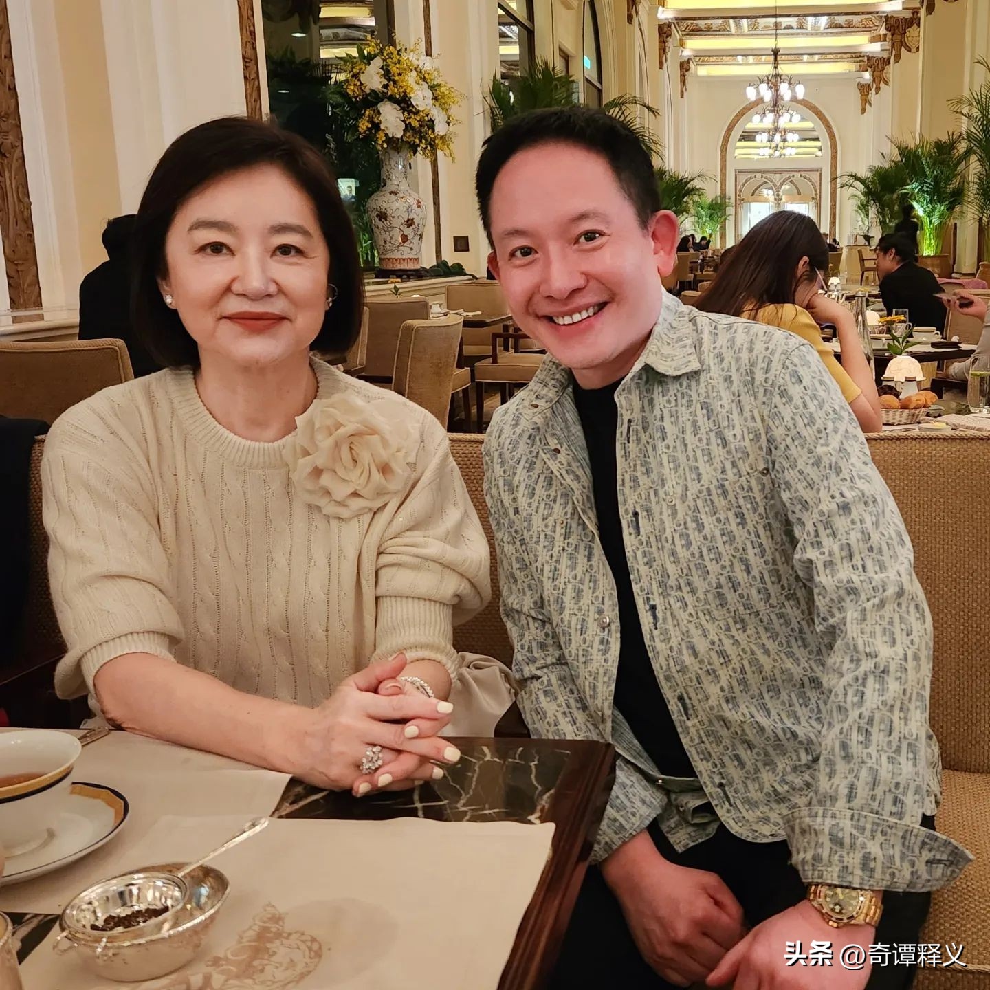 68-year-old Brigitte Lin had dinner with Xiang Huaqiang's nephew ...