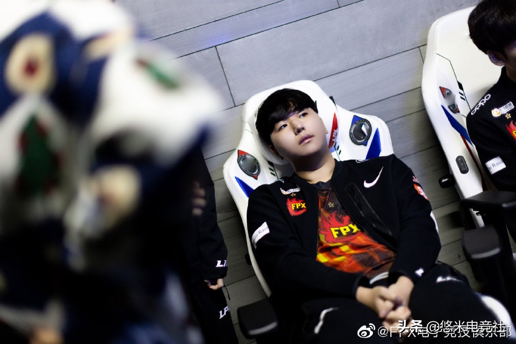 RNG不敵FPX後官博炸鍋，Bin表現不佳被狂噴！FPX也暴露一大問題 - 資訊咖