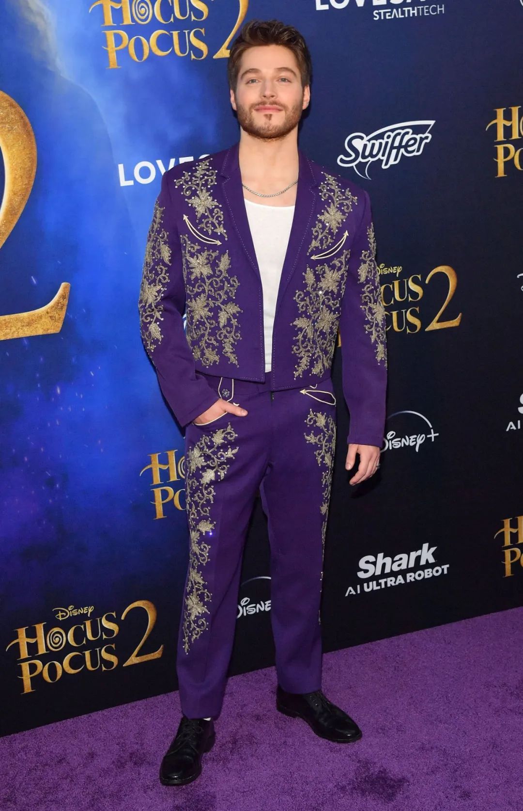 24-year-old actor Floy Guttrez transforms into a brother-in-law - iNEWS