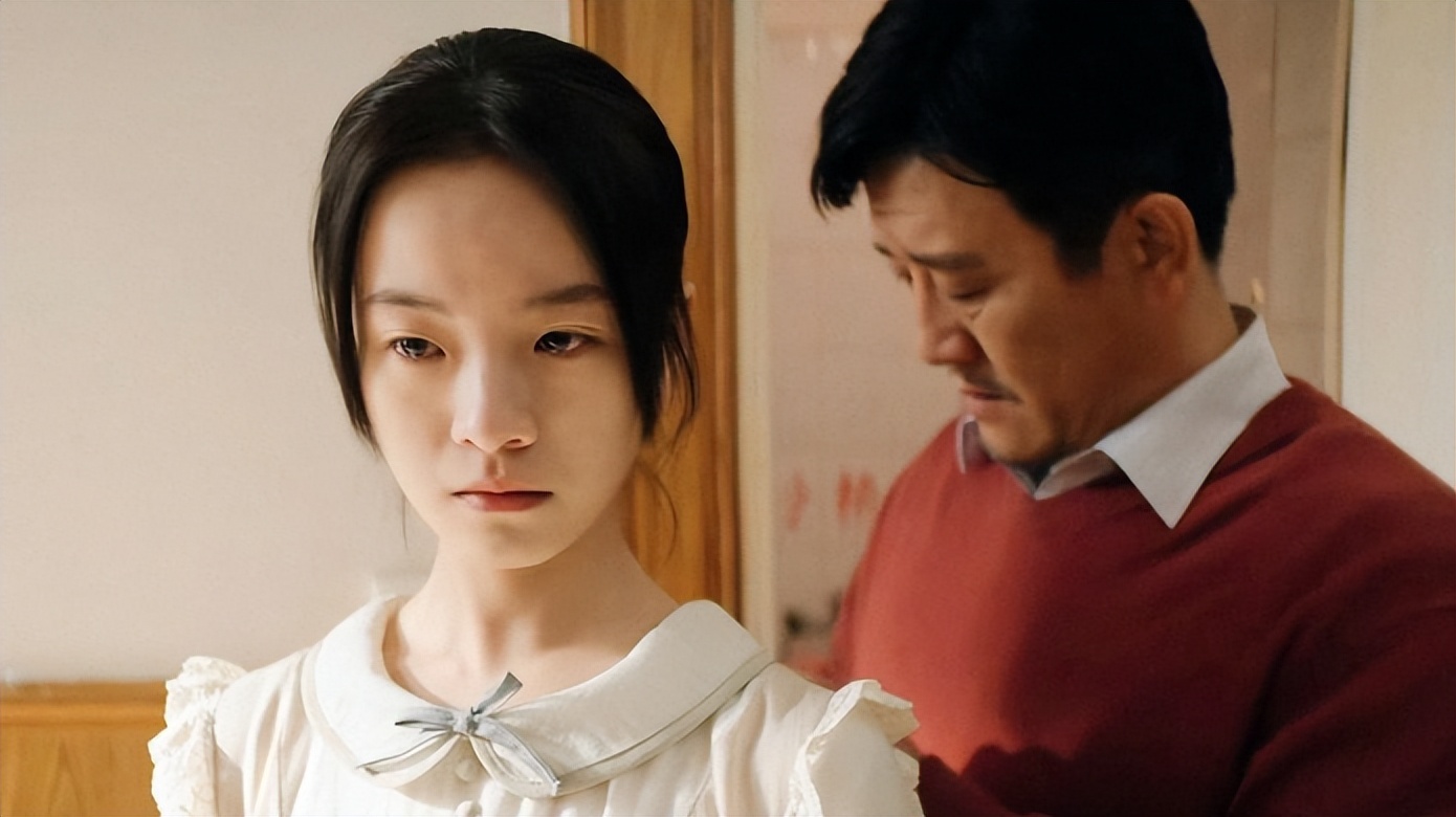 Yi Nengjing ran into Li Gengxi and Zhang Jingchu at the airport, and ...