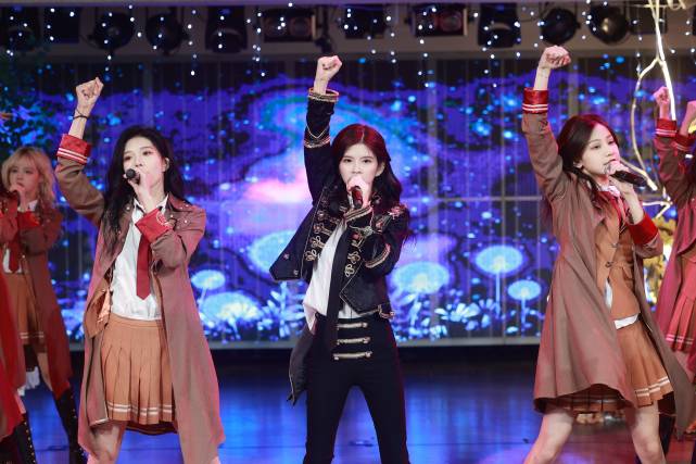 SNH48 Lin Siyi joined the group for eight years in graduation ...