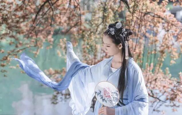 Three famous poems by Wen Tingjun, a late Tang poet, must be learned ...