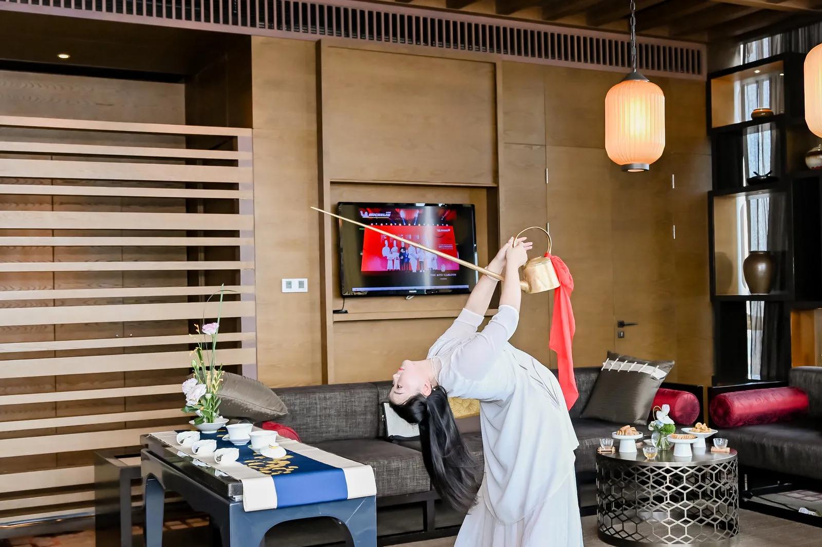 Chef Chen of Lixuan Chinese Restaurant in The Ritz-Carlton, Chengdu ...