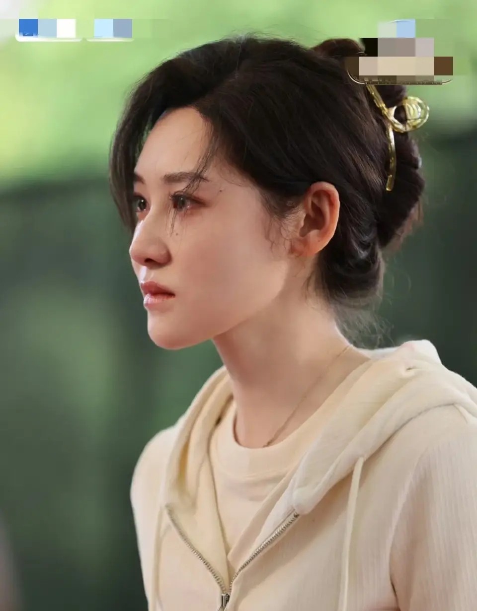 On the night of "Infinite Beyond Class", Rong Zixi saw the situation of ...