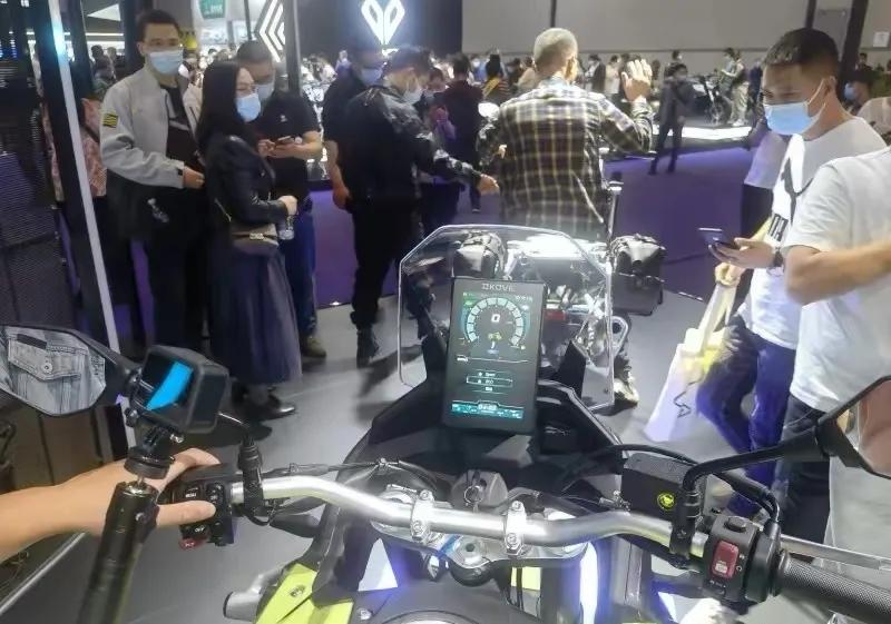 Listed and delivered, just around the corner, Excelle 800X! - iNEWS