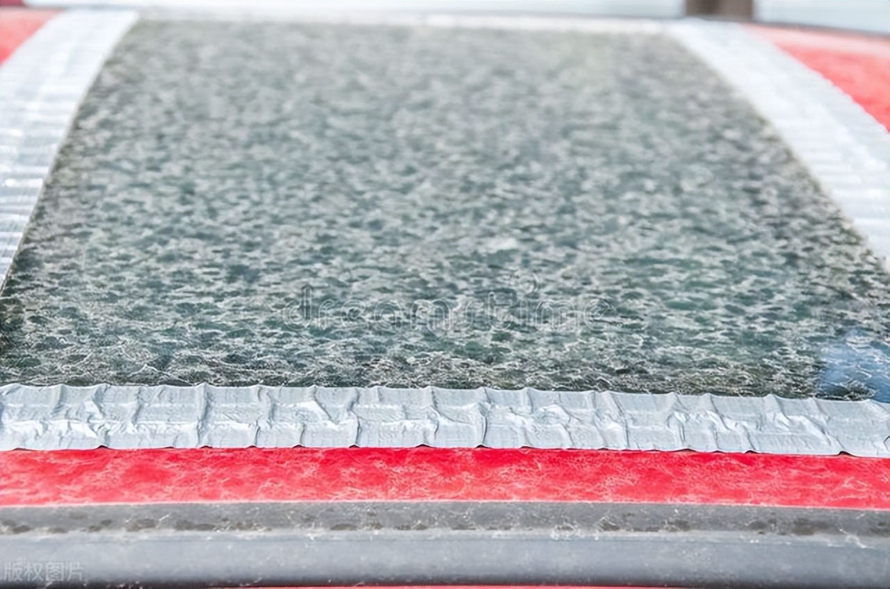 The sunroof is tasteless? Discuss the advantages and disadvantages of ...