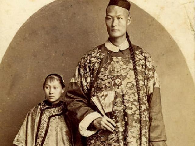 Qing Dynasty giant Zhan Shichai, married to a British wife, is 3.19 ...